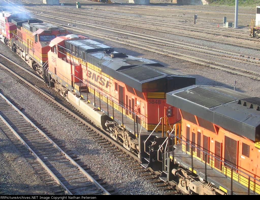 BNSF 5848